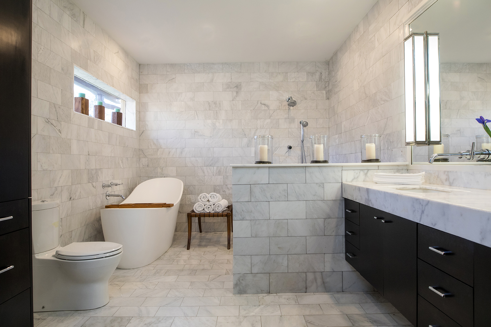 A bathroom is designed to unwind - [225]