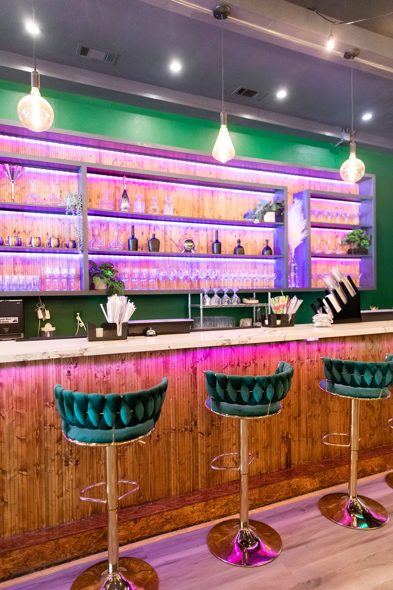 Pho 97 opens with modern environment to explore traditional Vietnamese ...