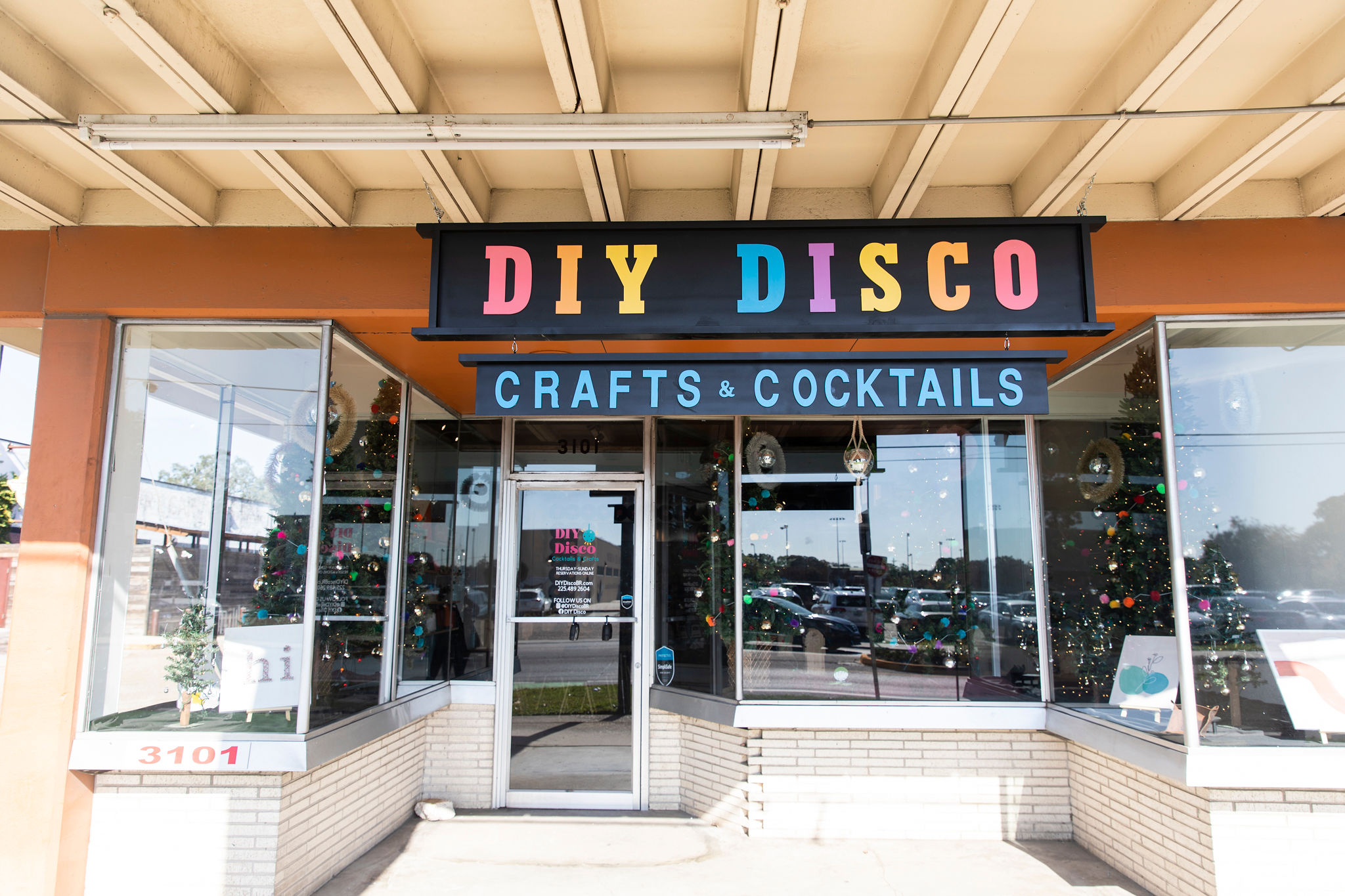 A colorful Government Street business is closing - [225]