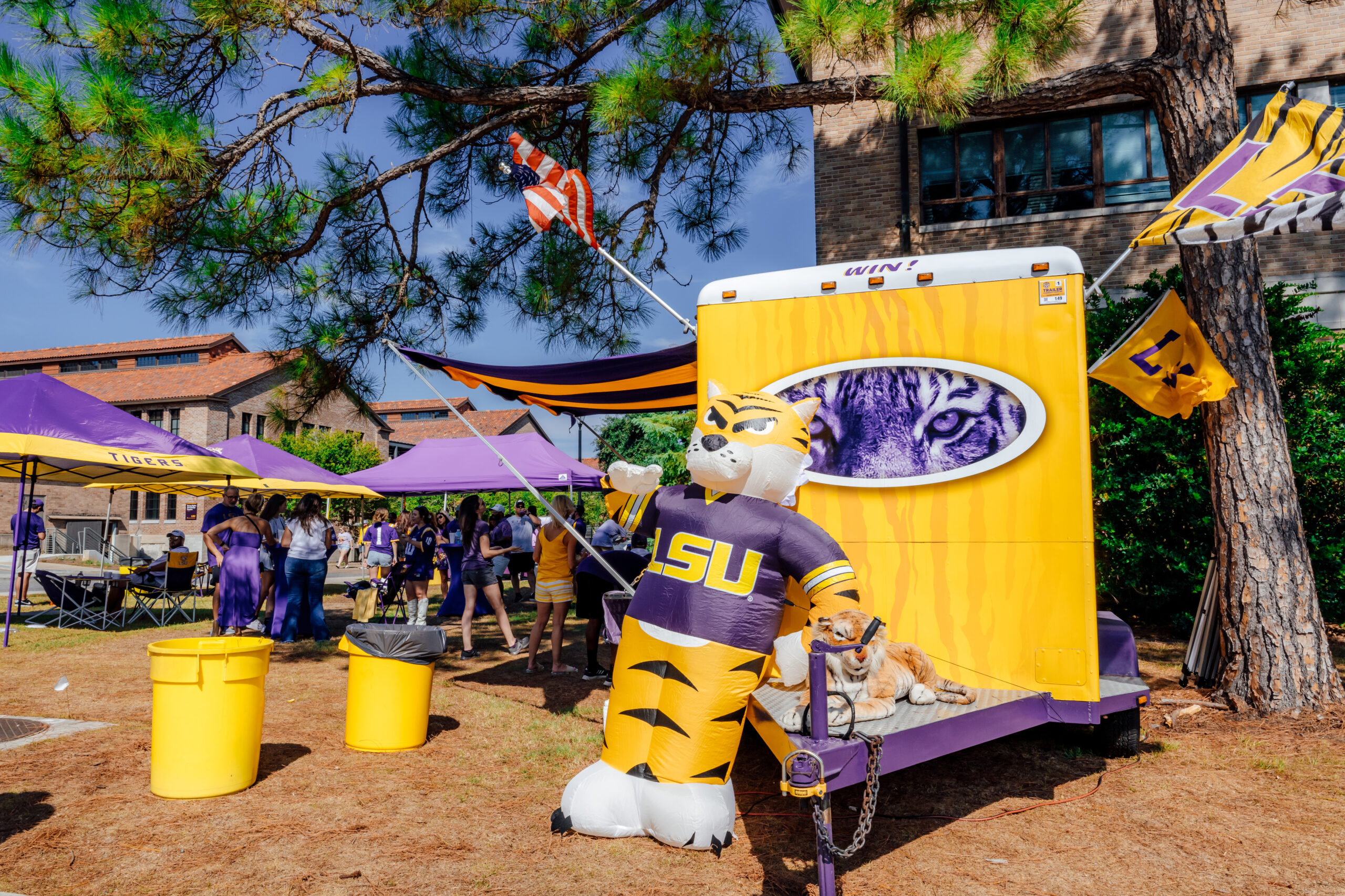 LSU tailgaters feel the changes due to parking and corporate set ups