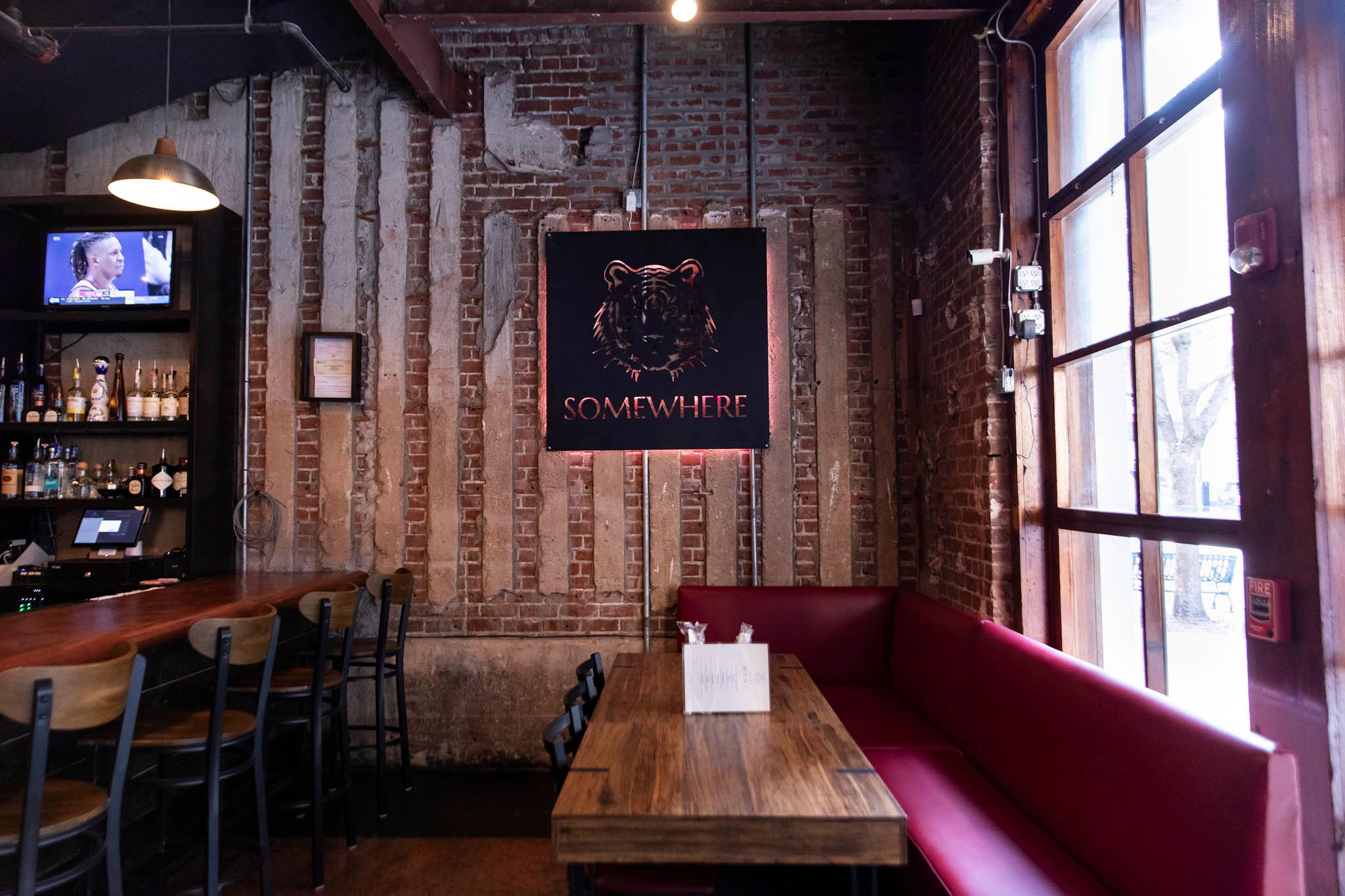 Somewhere bar opens in downtown Baton Rouge with drinks and bar food
