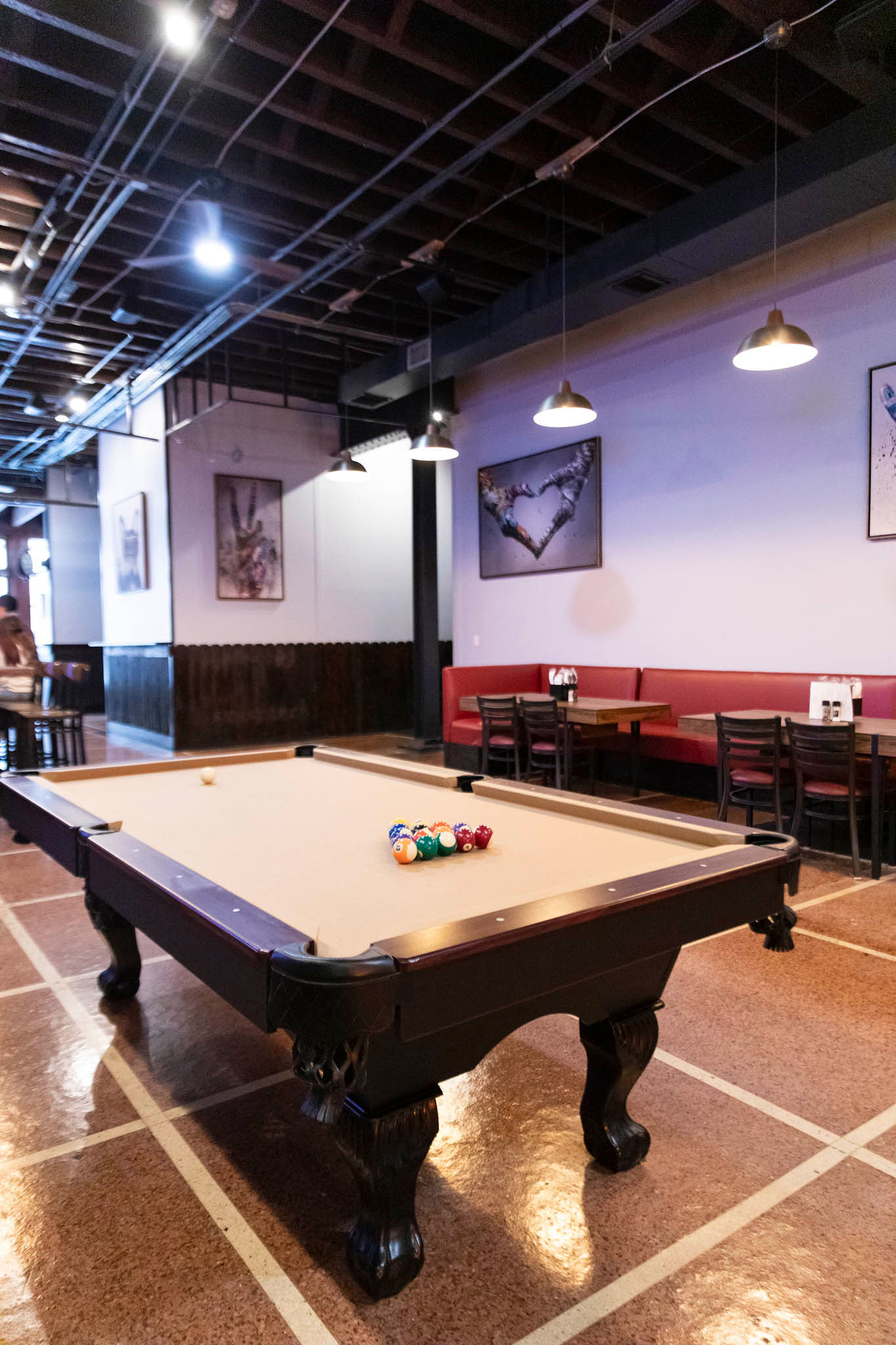 Somewhere bar opens in downtown Baton Rouge with drinks and bar food