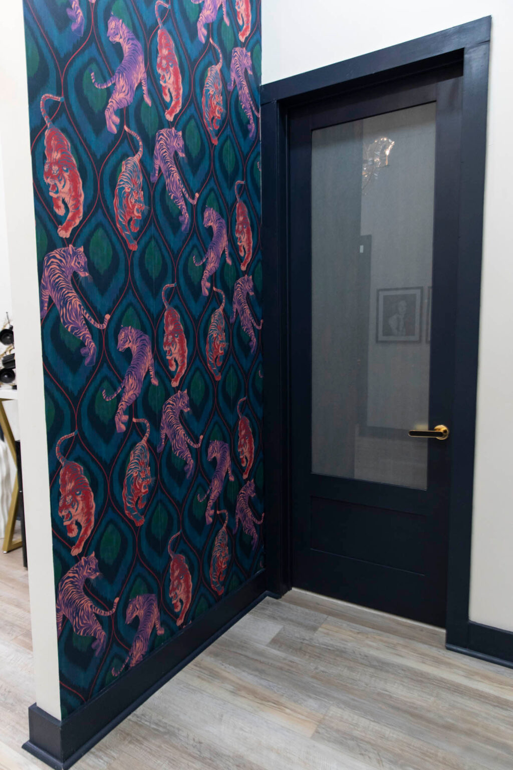 Inside the newest EGGIE Salon Studio, now open near LSU's campus - [225]