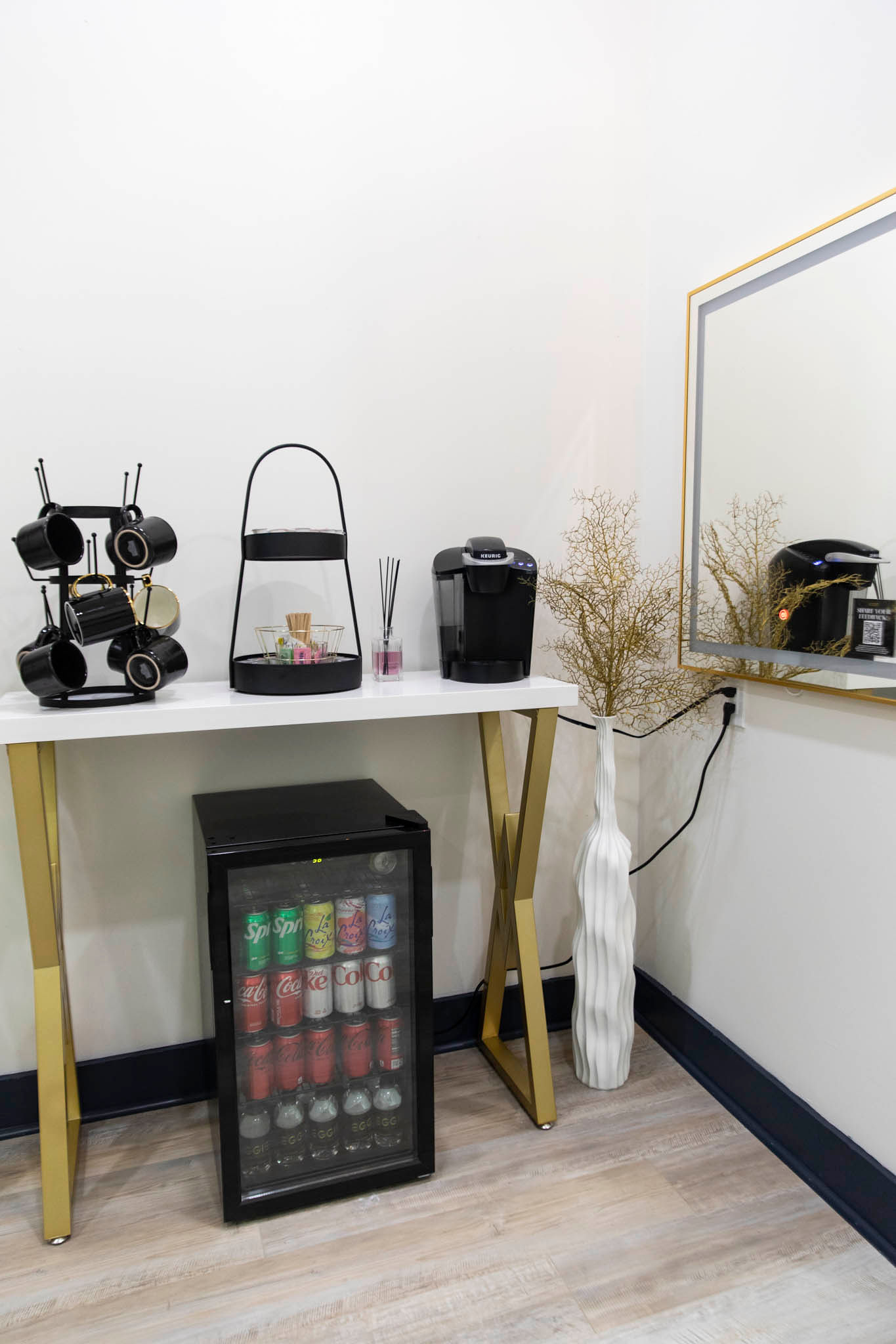 Inside the newest EGGIE Salon Studio, now open near LSU's campus - [225]