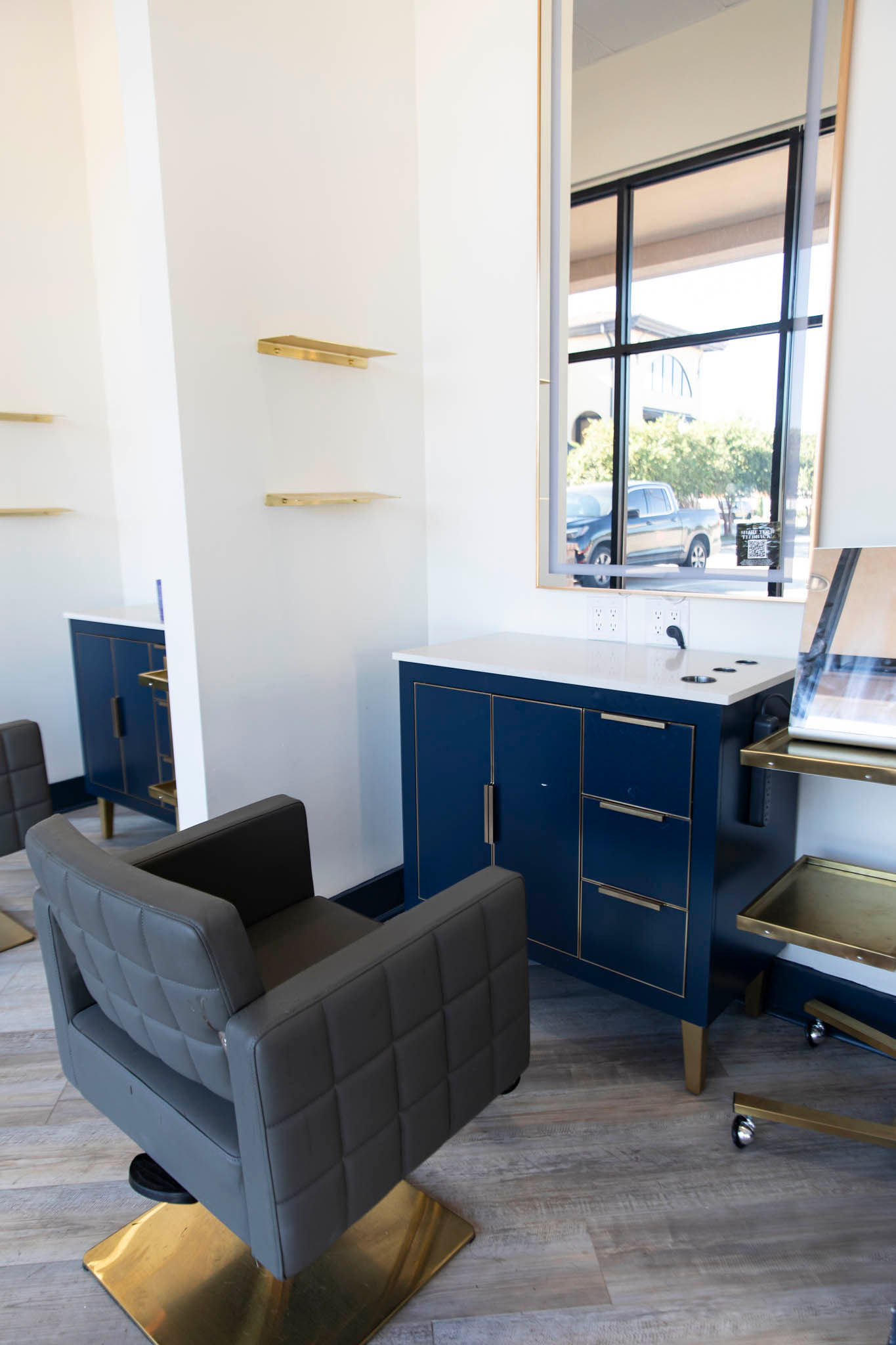 Inside the newest EGGIE Salon Studio, now open near LSU's campus - [225]