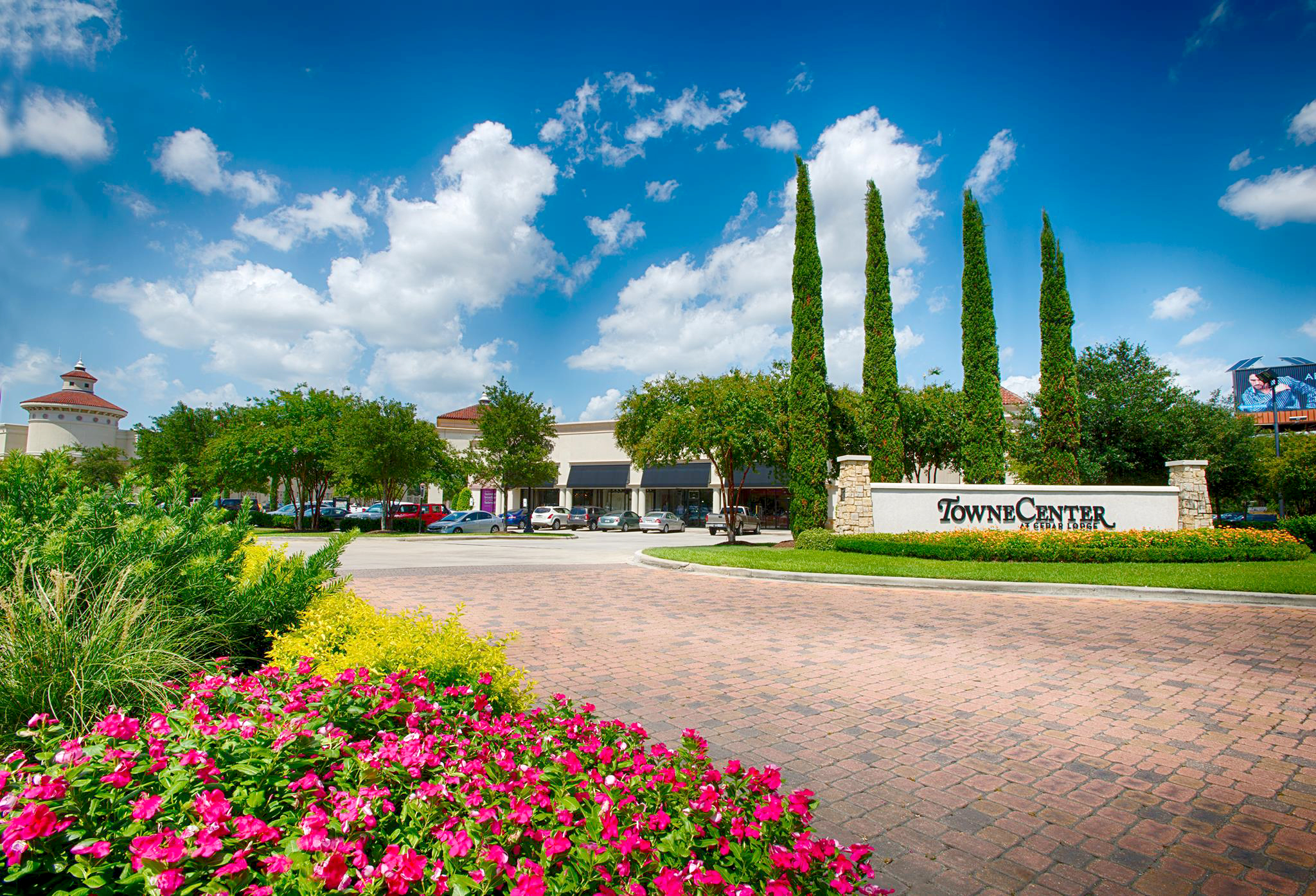 When it opened 20 years ago, Towne Center at Cedar Lodge changed Baton ...