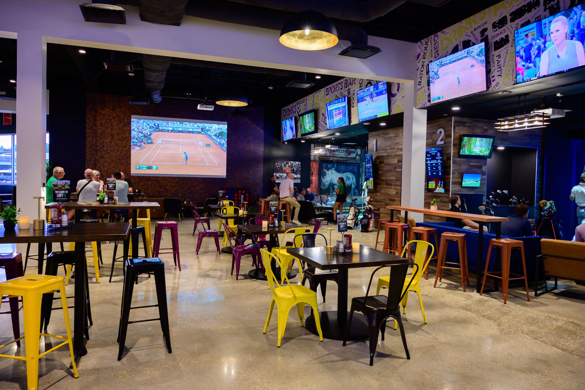 Inside Loft18, a new sports bar with food, wall-to-wall TVs and sport ...